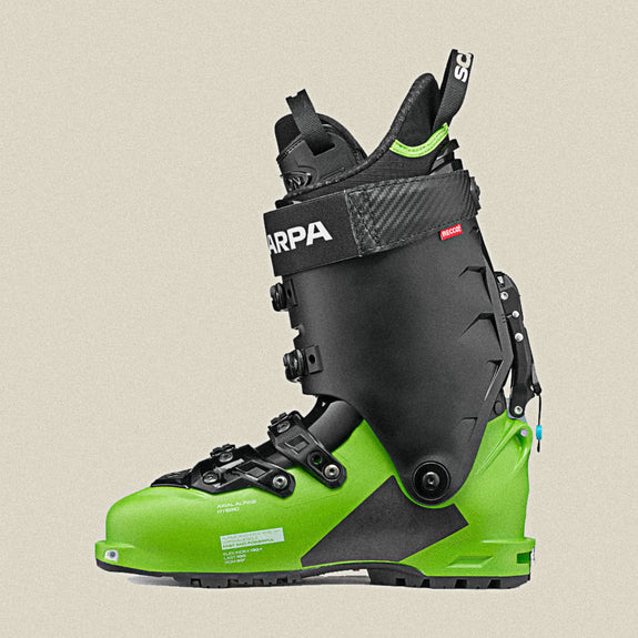 SCARPA 4-Quattro Pro, hybrid freeride ski boot with Nikolai Schirmer