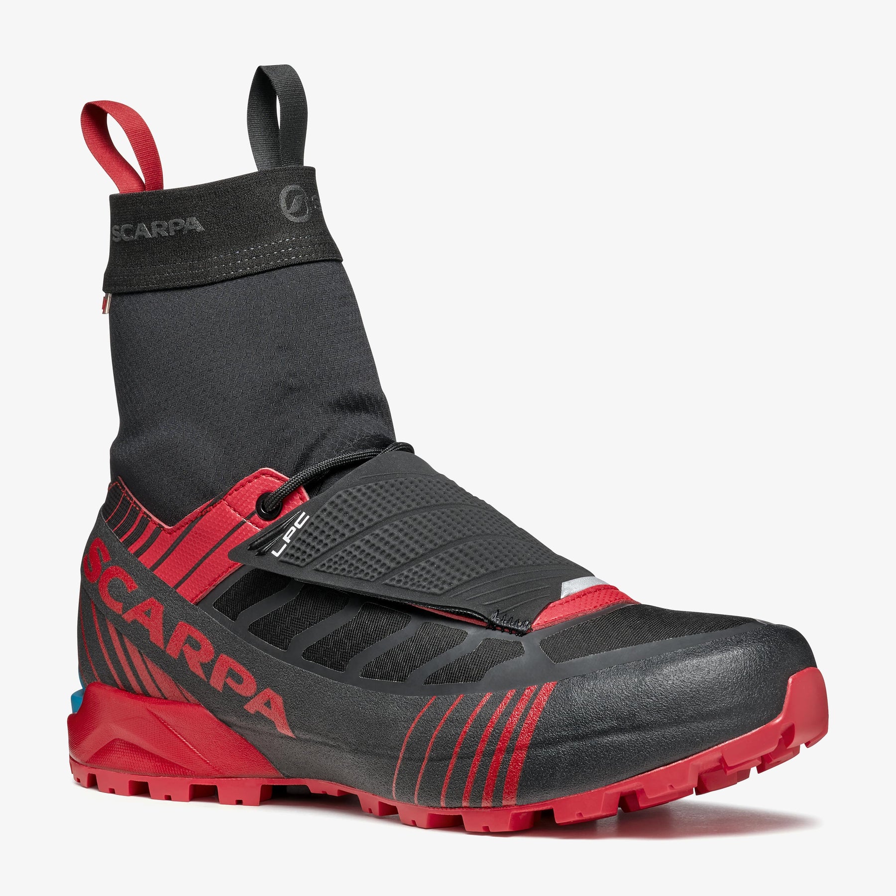 Mountaineering, boots for performance and safety at high altitude